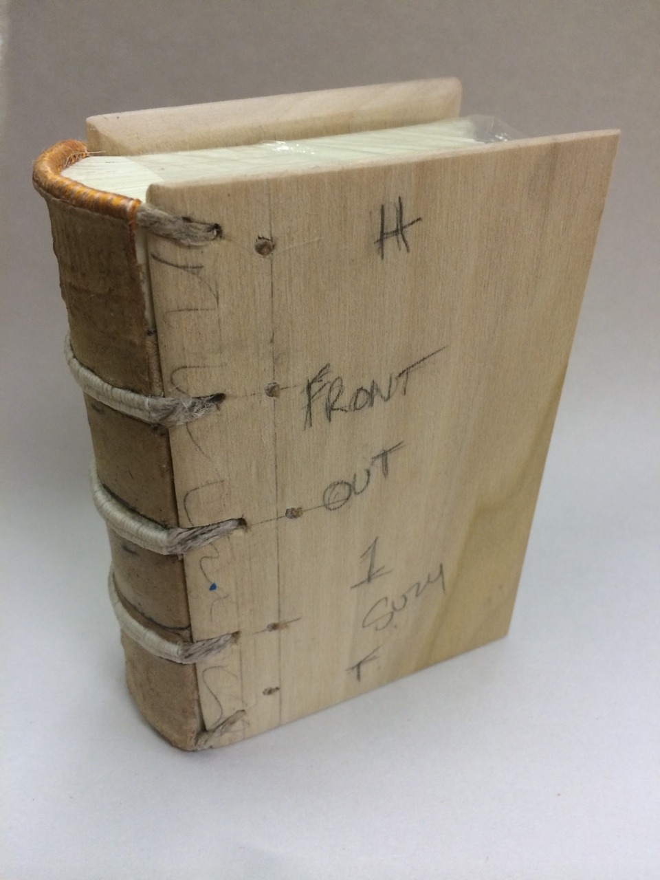 Girdle book – Digital Cellulose